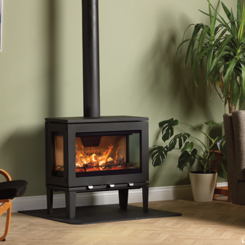 PUREVISION - Charlton & Jenrick LPV8 Linear wood-burning stove